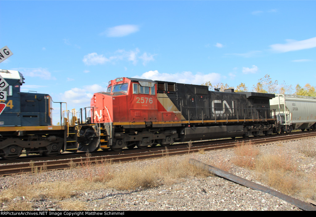 CN 2576